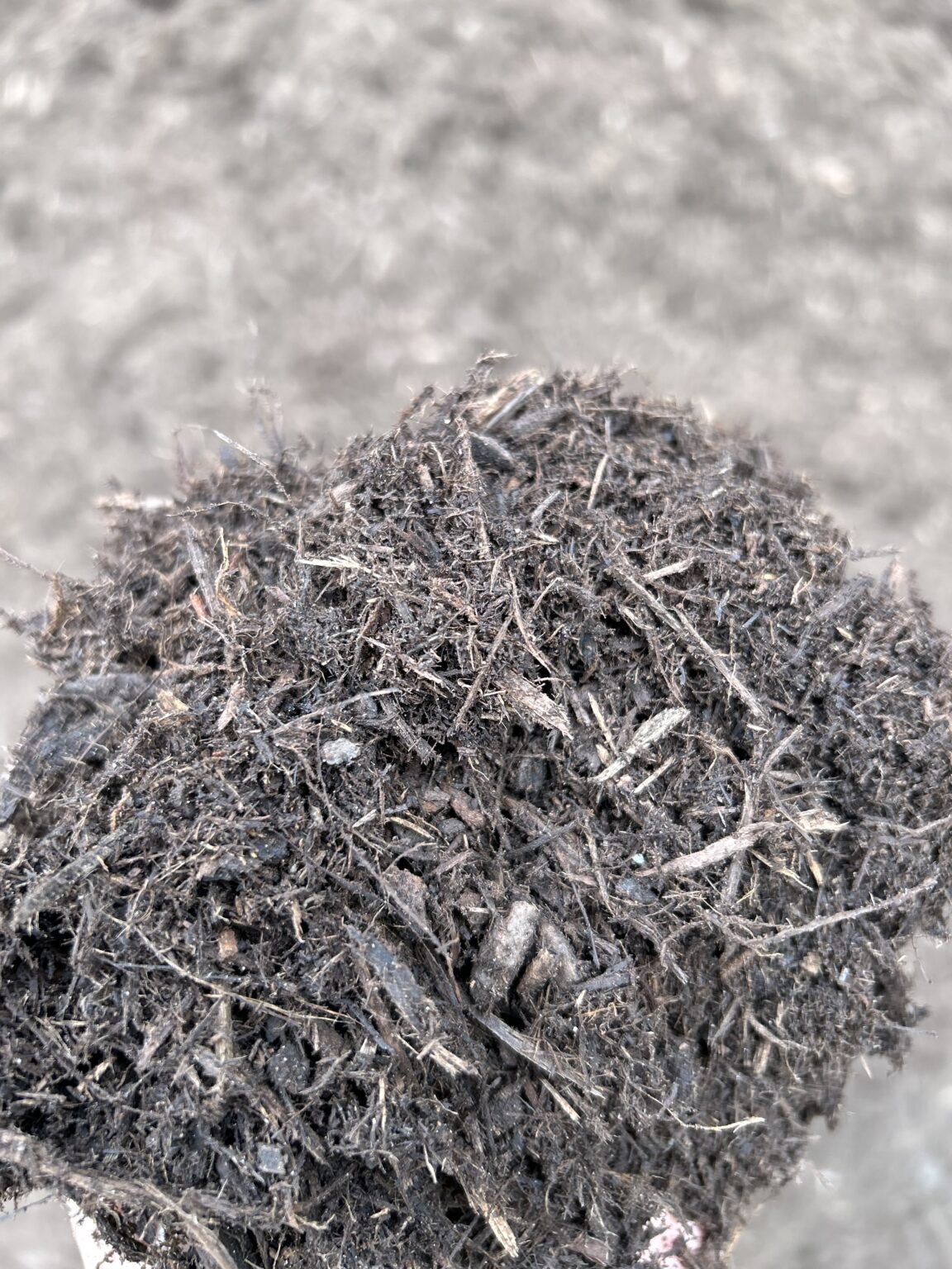 Dark Double (non-dyed) - Draguns Landscape Supply