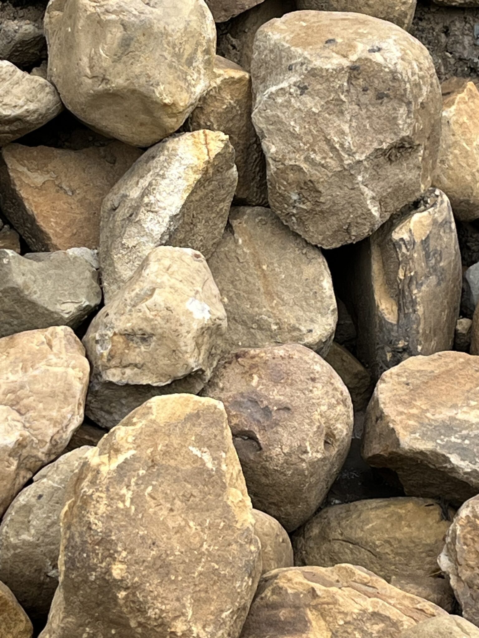 Natural Stone & Gravel - Draguns Landscape Supply