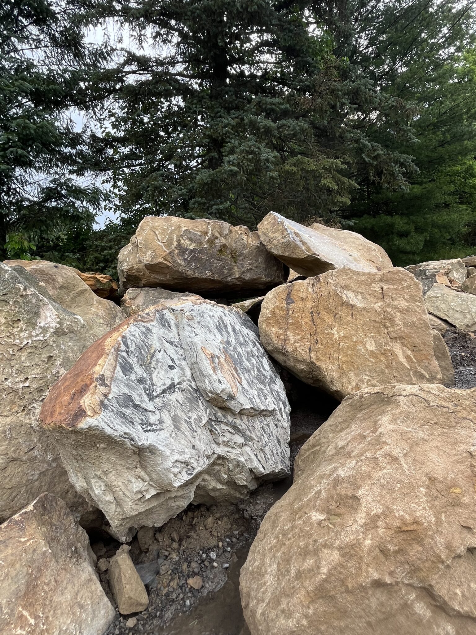 Natural Stone & Gravel - Draguns Landscape Supply